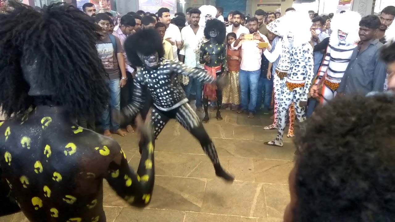 Famous Tiger Dance(pili vesha) at Mangaladevi Temple Area On The ...