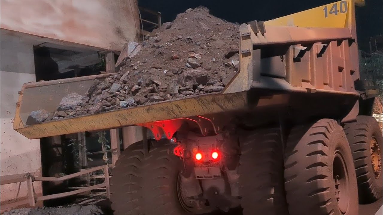CONTINUOUS BIG IRON ORE BOULDER CRUSHING AND JAMMING IN 1600 TPH ...