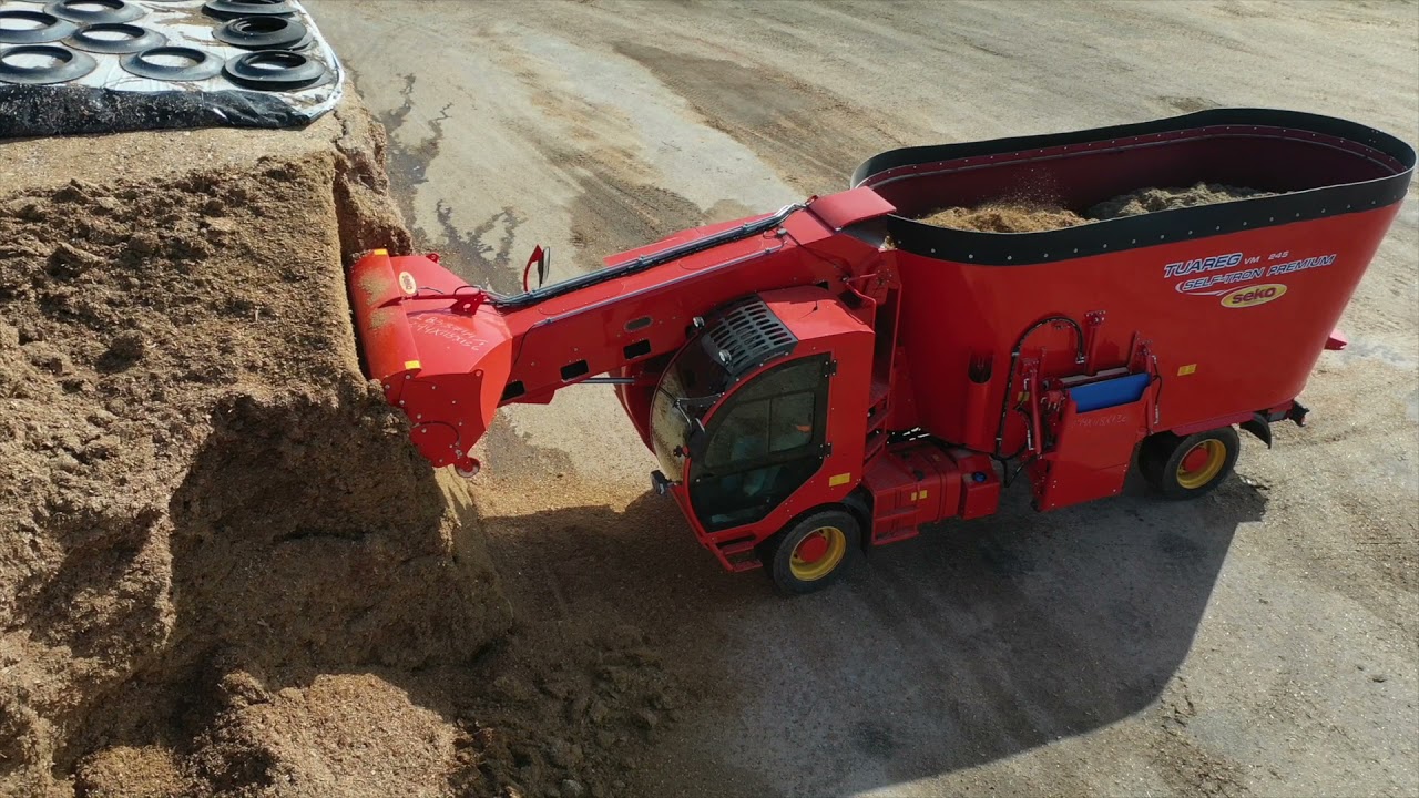 Seko Self Loading Feed Mixer - YouTube