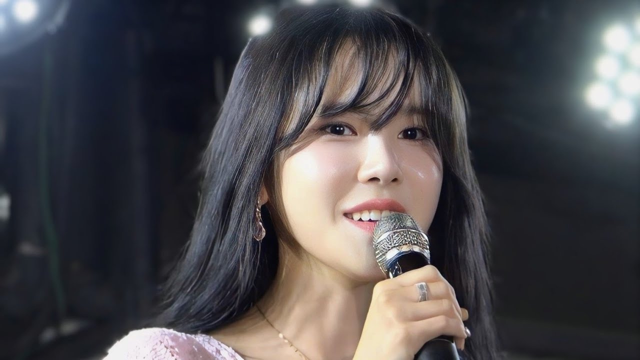 【4K】‘Betelgeuse (YUURI) Cover’ MIGYO (미교) JAPAN FANMEETING 240412 Pluswinhall六本木 - YouTube