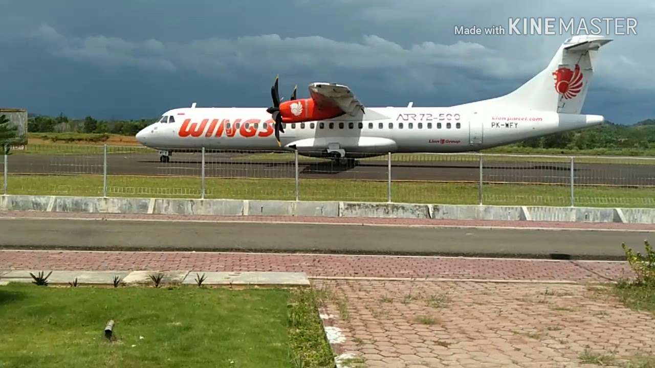 Aek Godang airport ( pesawat Wings mendarat bandara Aek Godang) - YouTube