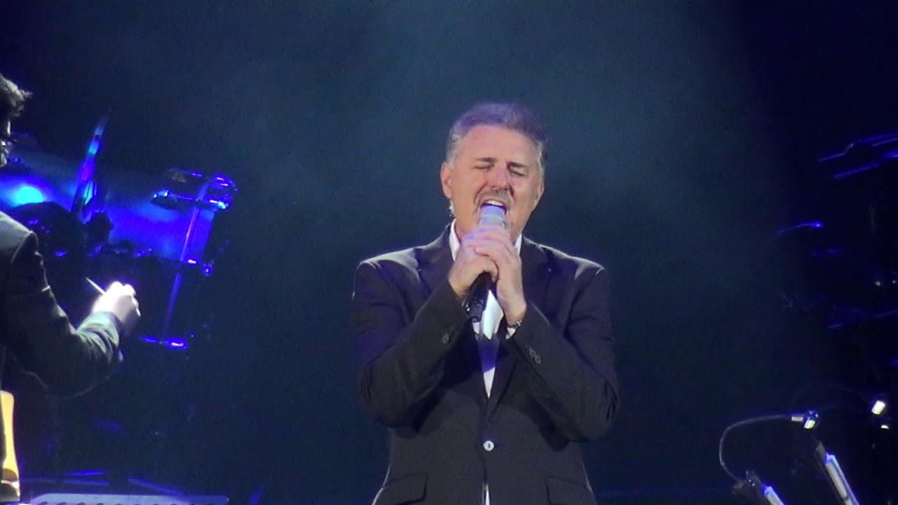 The Writing's on The Wall -- Simon Bowman - YouTube