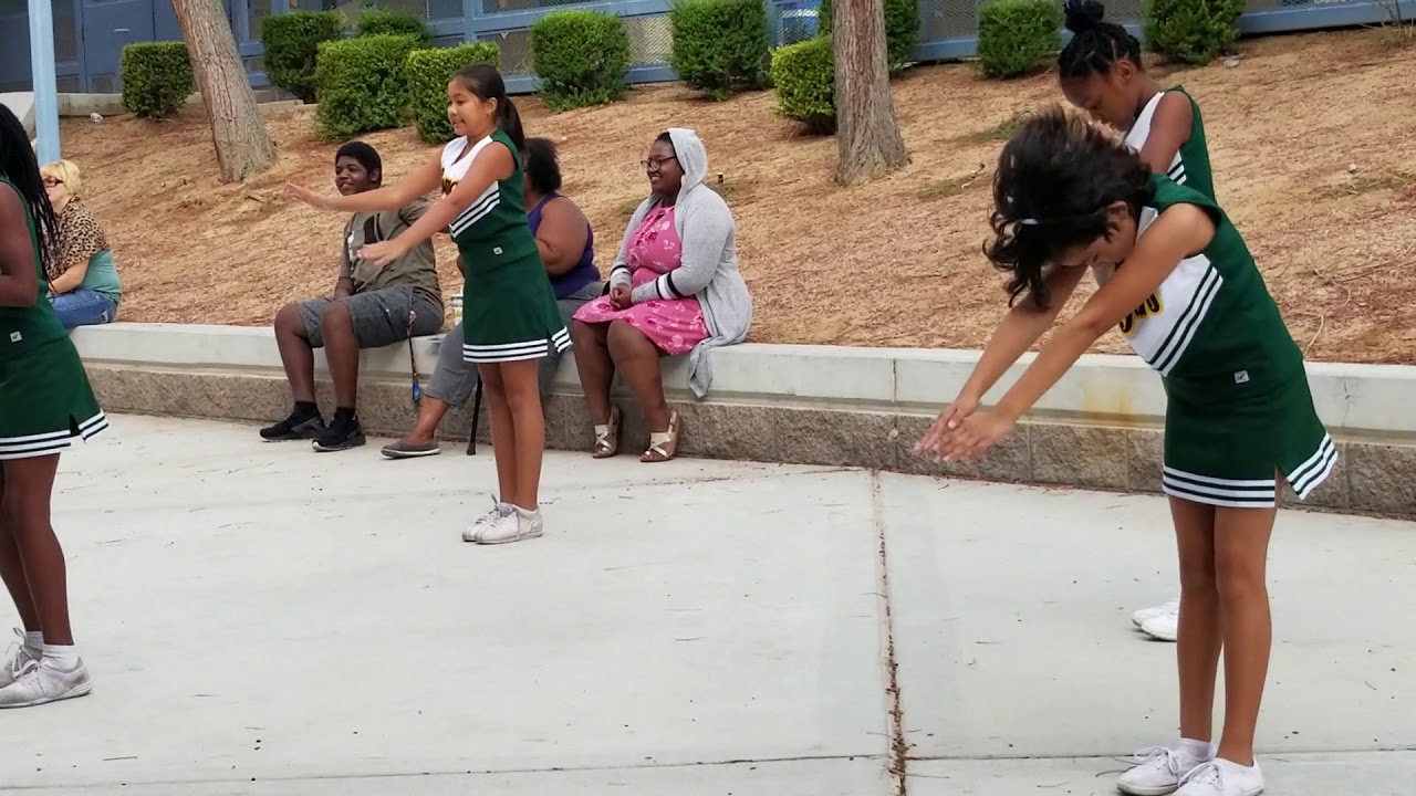 Danitsa Cheer @Spring Valley High 10/2018 - YouTube