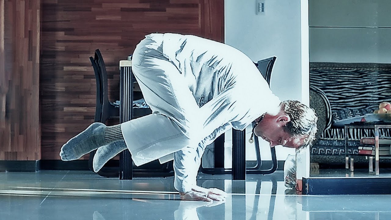 Handstand for Beginners: Training the Crow Pose at Home - YouTube