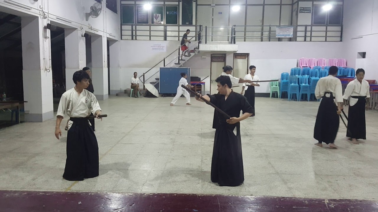 Katana attacking - YouTube
