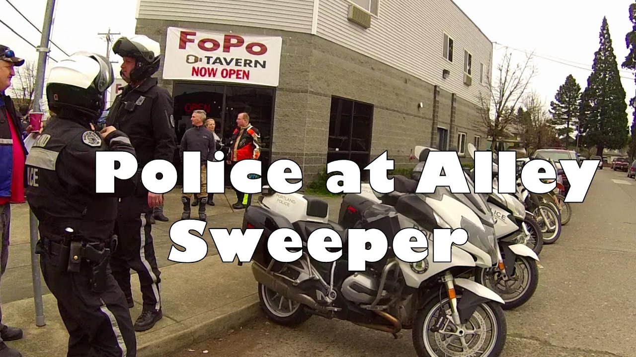 Portland Alley Sweeper 2017 - YouTube