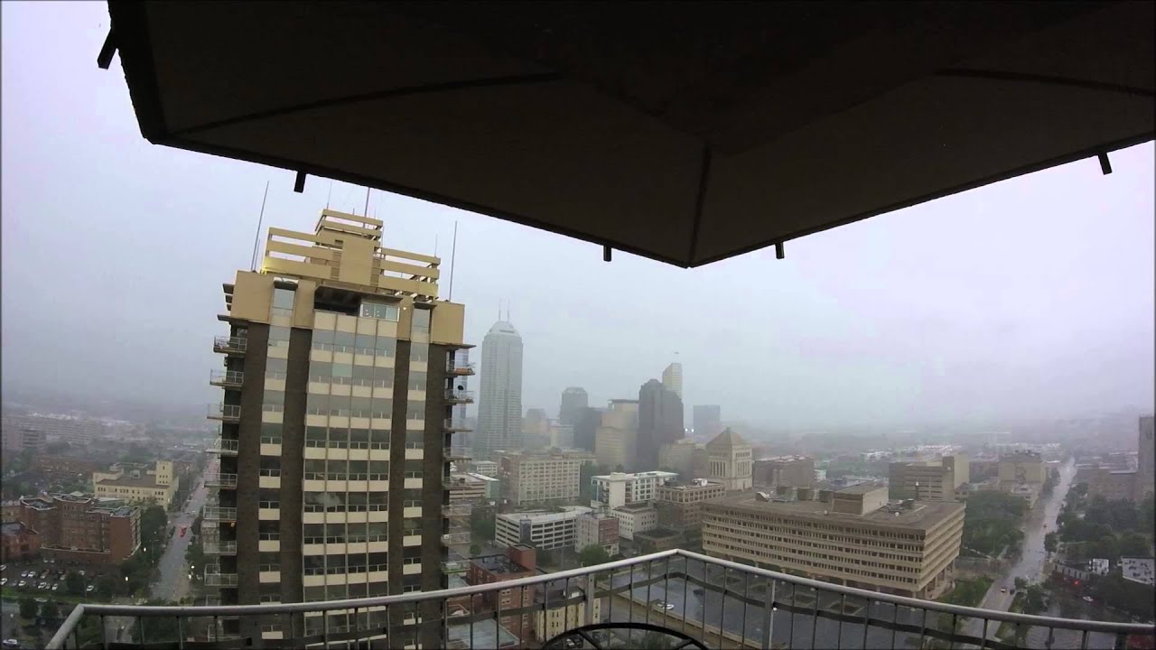 Downtown Indianapolis on a Rainy & Foggy Evening - YouTube
