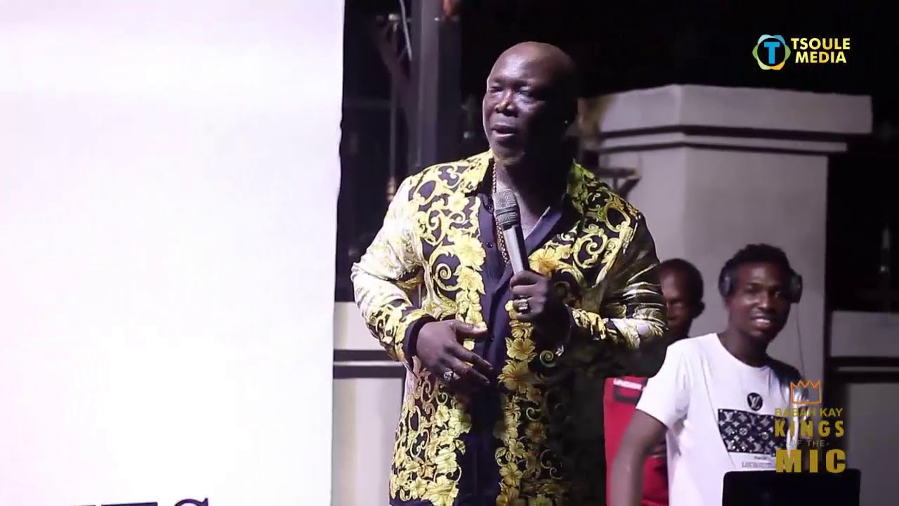 Comedian Gordons tears D' comedy sanctuary with babah kay - YouTube