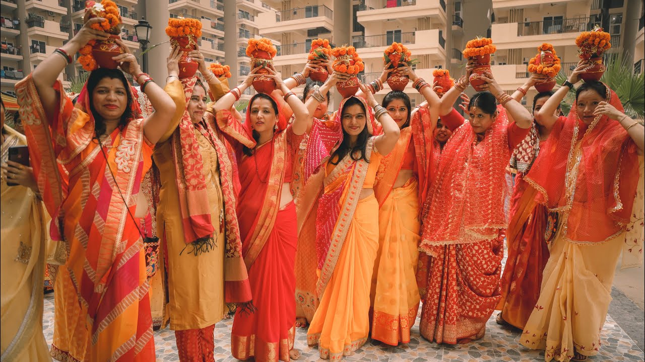 Kalash Yatra | Durga Pooja | Gaur City -2| INDIAN CULTURE | JAI MATA DI ...