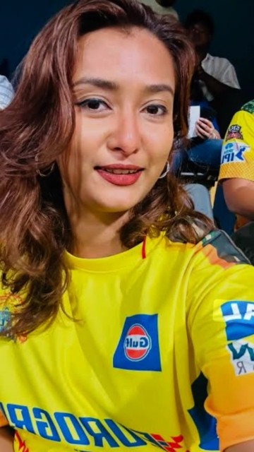 virat kohli ko kya bol di se ladki 😱 - YouTube