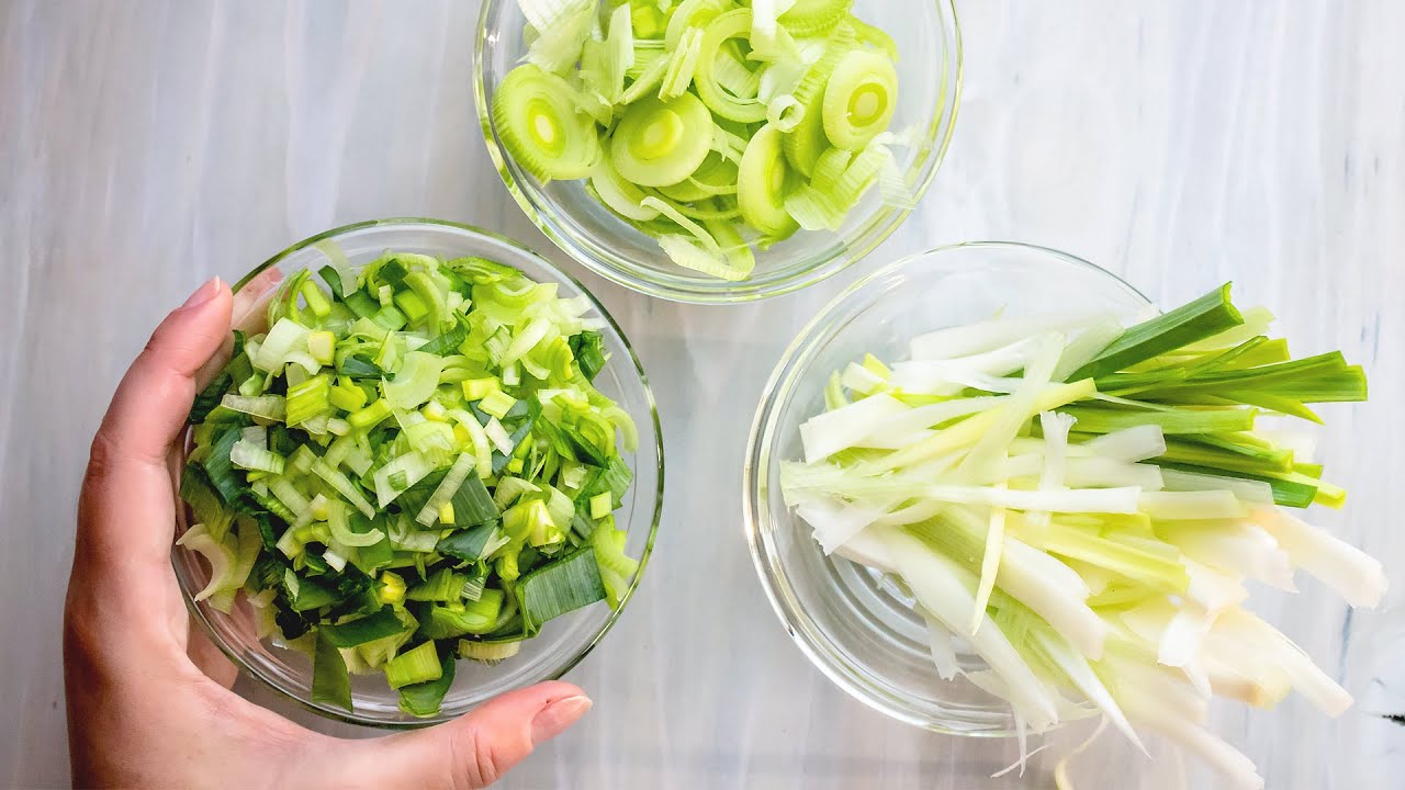 How to cut leeks - YouTube
