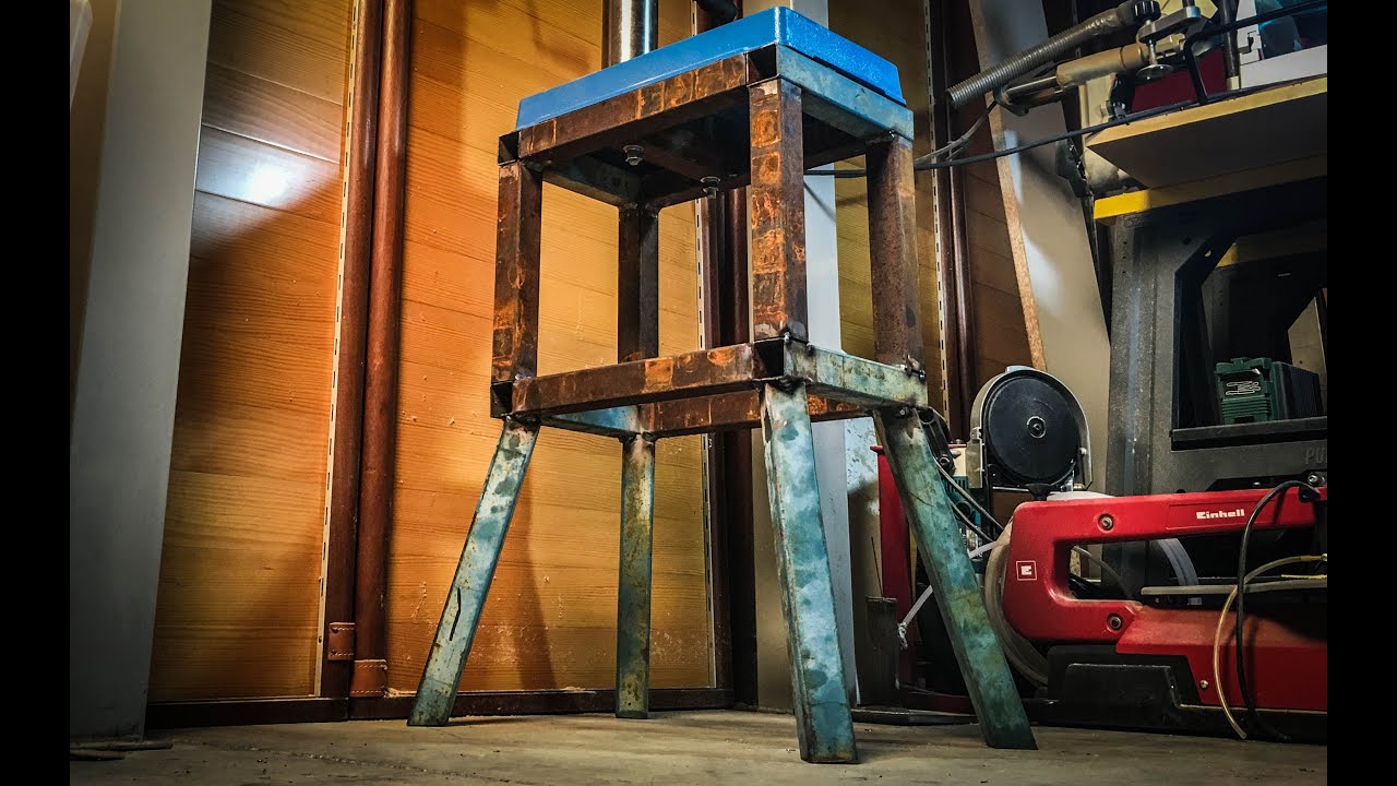 Scrap metal stand - YouTube