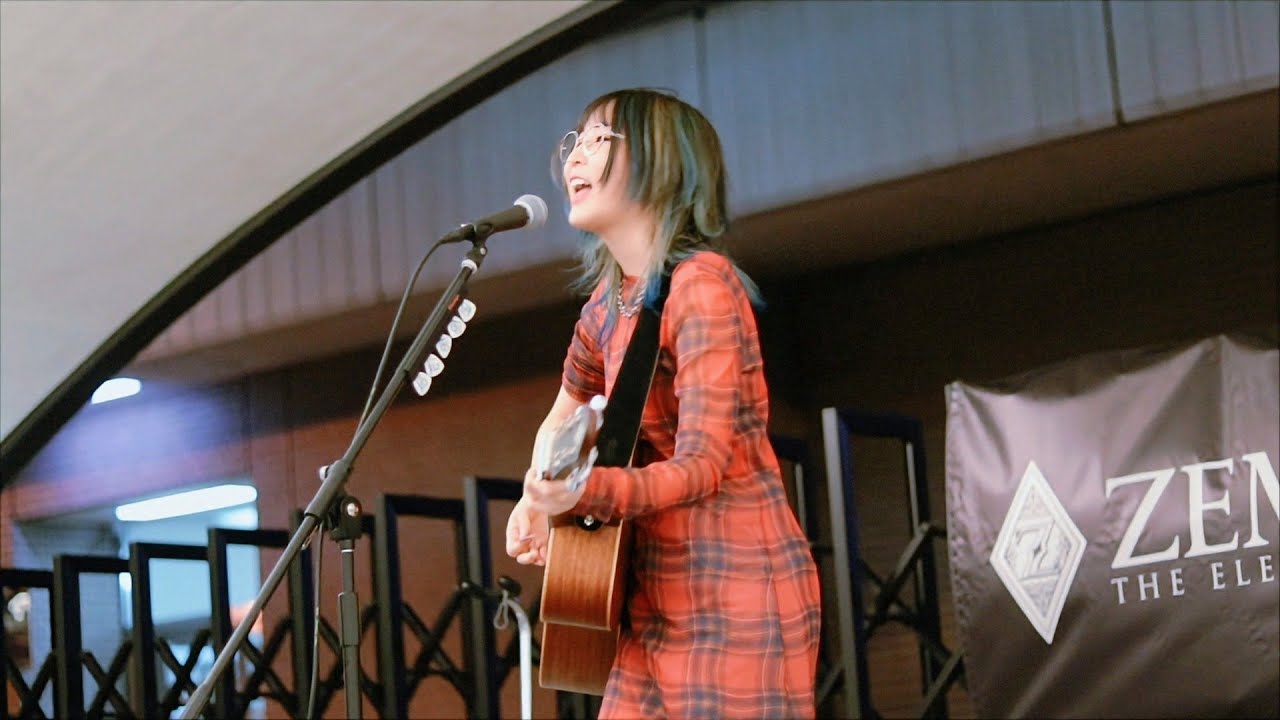 「SURVIVE」MindaRyn(マイダリン) Street Live 日比谷okuroji - YouTube