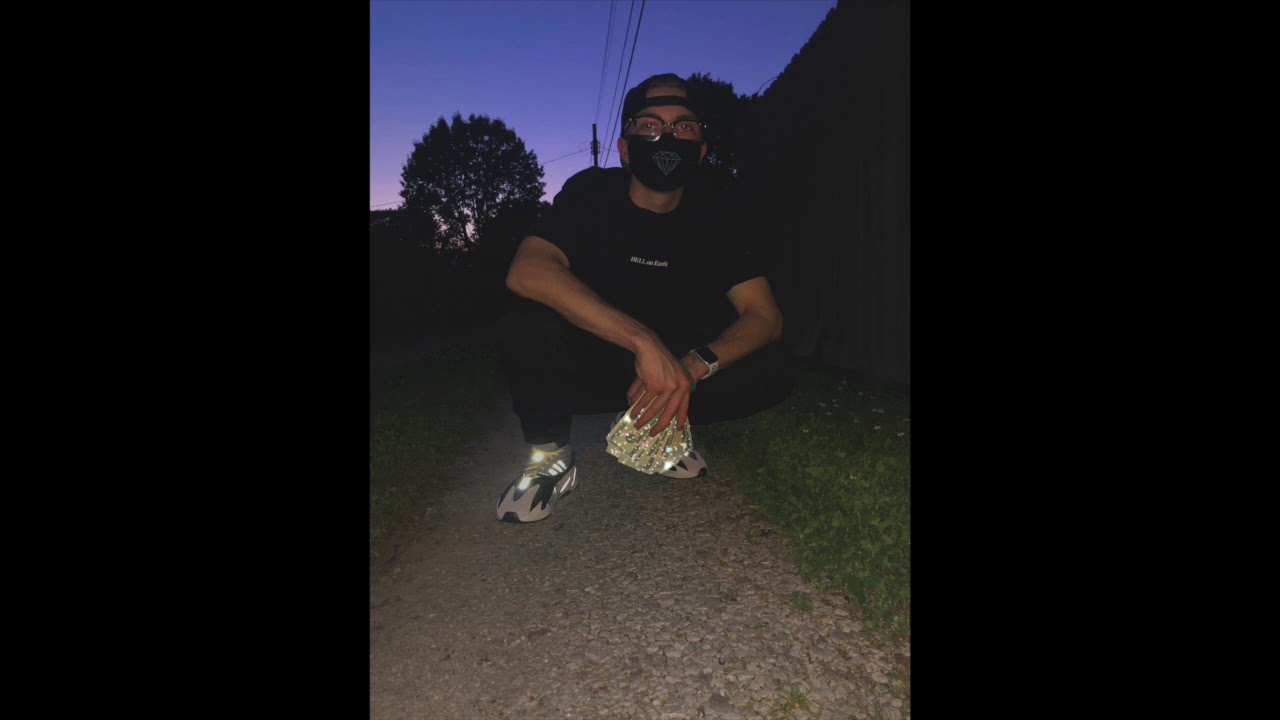 StarStatus Ft. Lil Izzy - YouTube