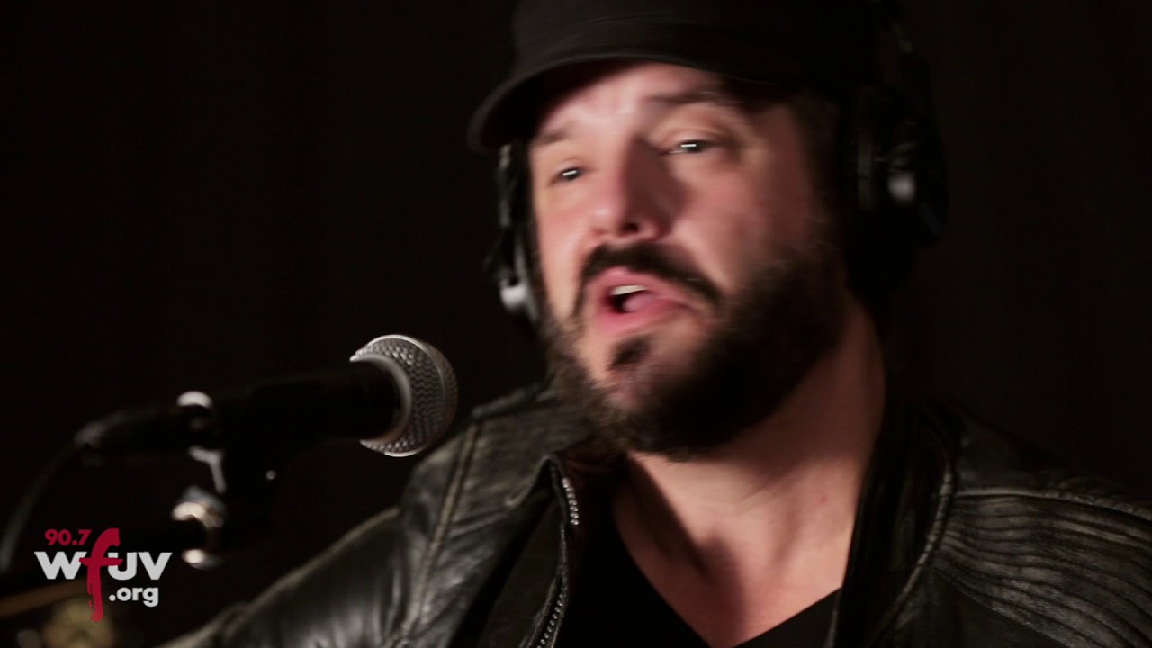 Record Company's Chris Vos grew up on Wisconsin farm. Playing Farm Aid ...