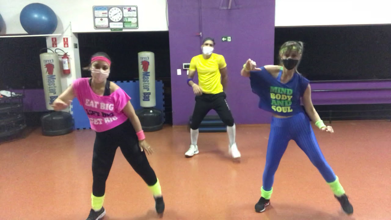 Zumba anos 80 ! - YouTube