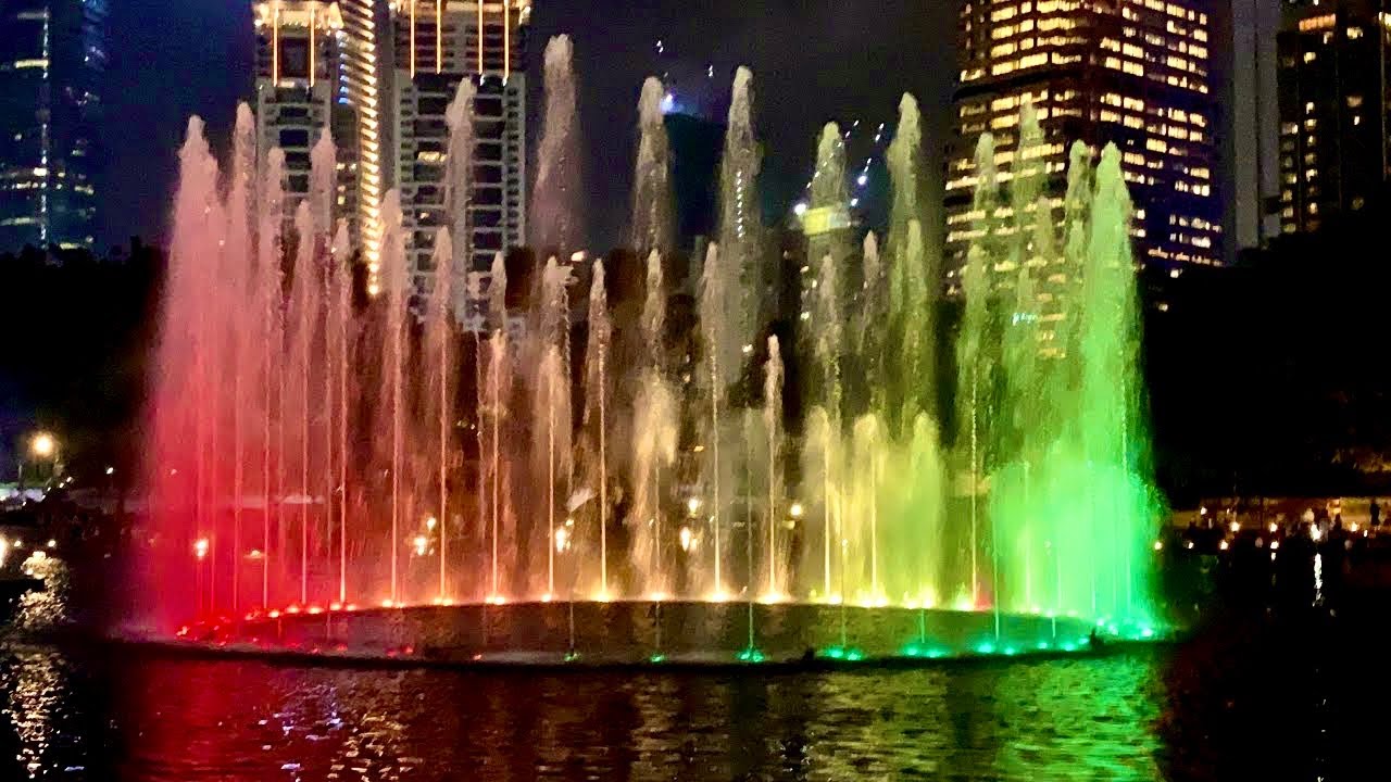 KLCC Light Show to Central Market Vlog #061 - YouTube