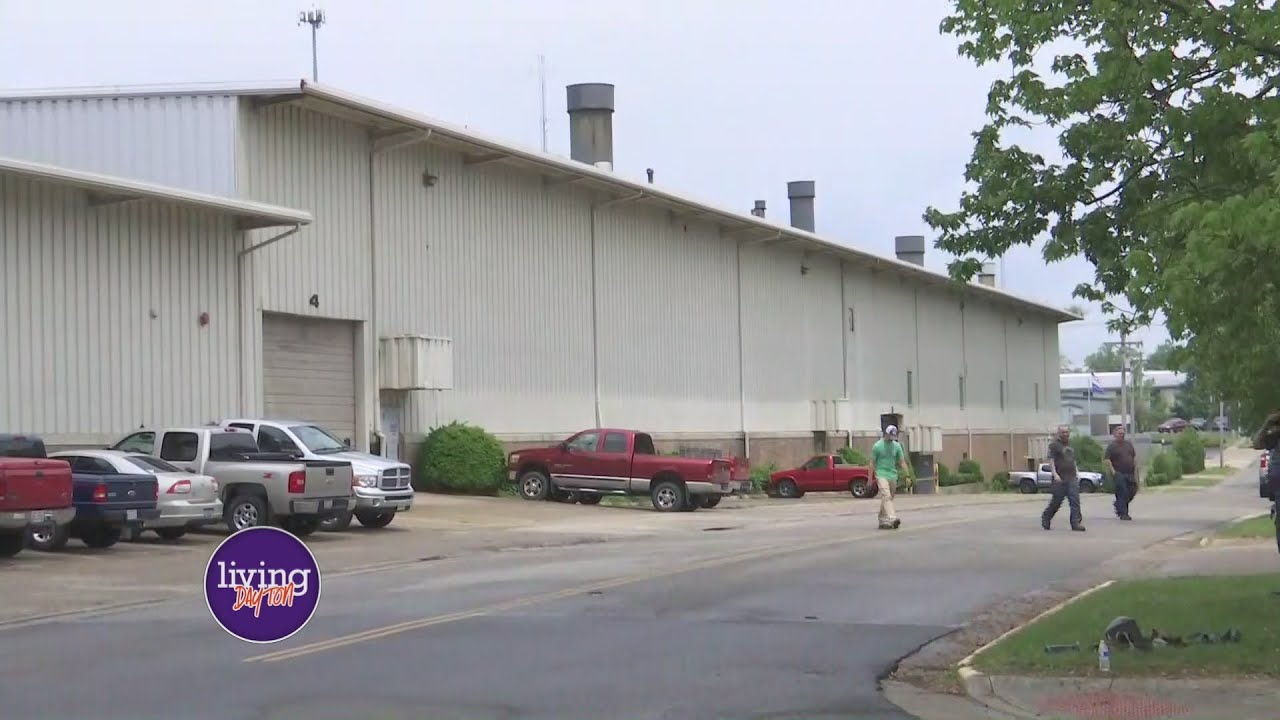 4 injured in Sidney explosion, roof collapse - YouTube