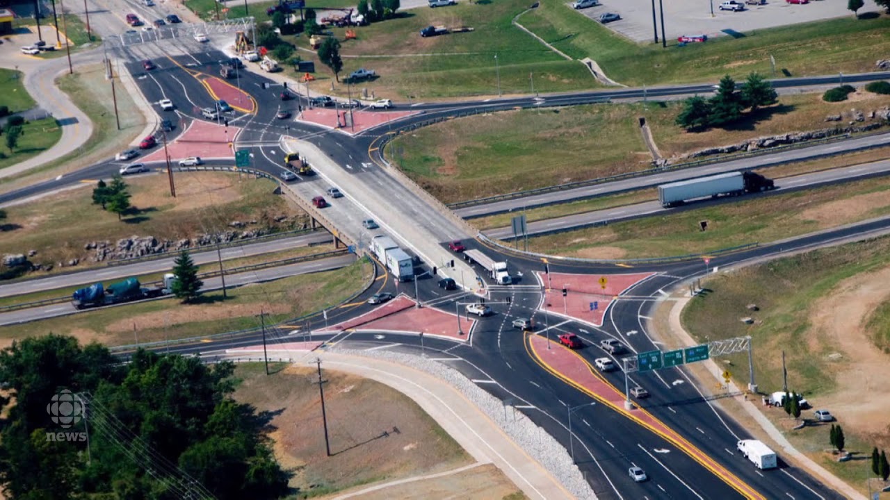 How to use a diverging diamond intersection - YouTube