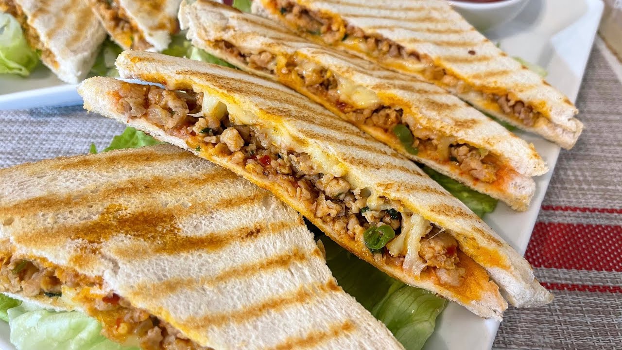Grilled Chicken and Cheese Sandwich Recipe | Cheesy Chicken Sandwich ...