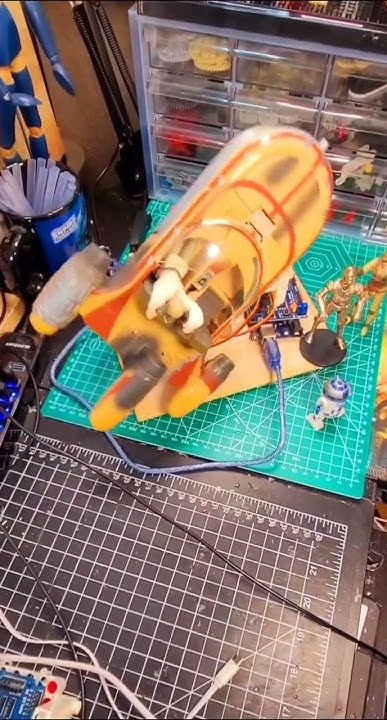 Star Wars Land speeder fails #shorts #starwars #diy #arduino - YouTube