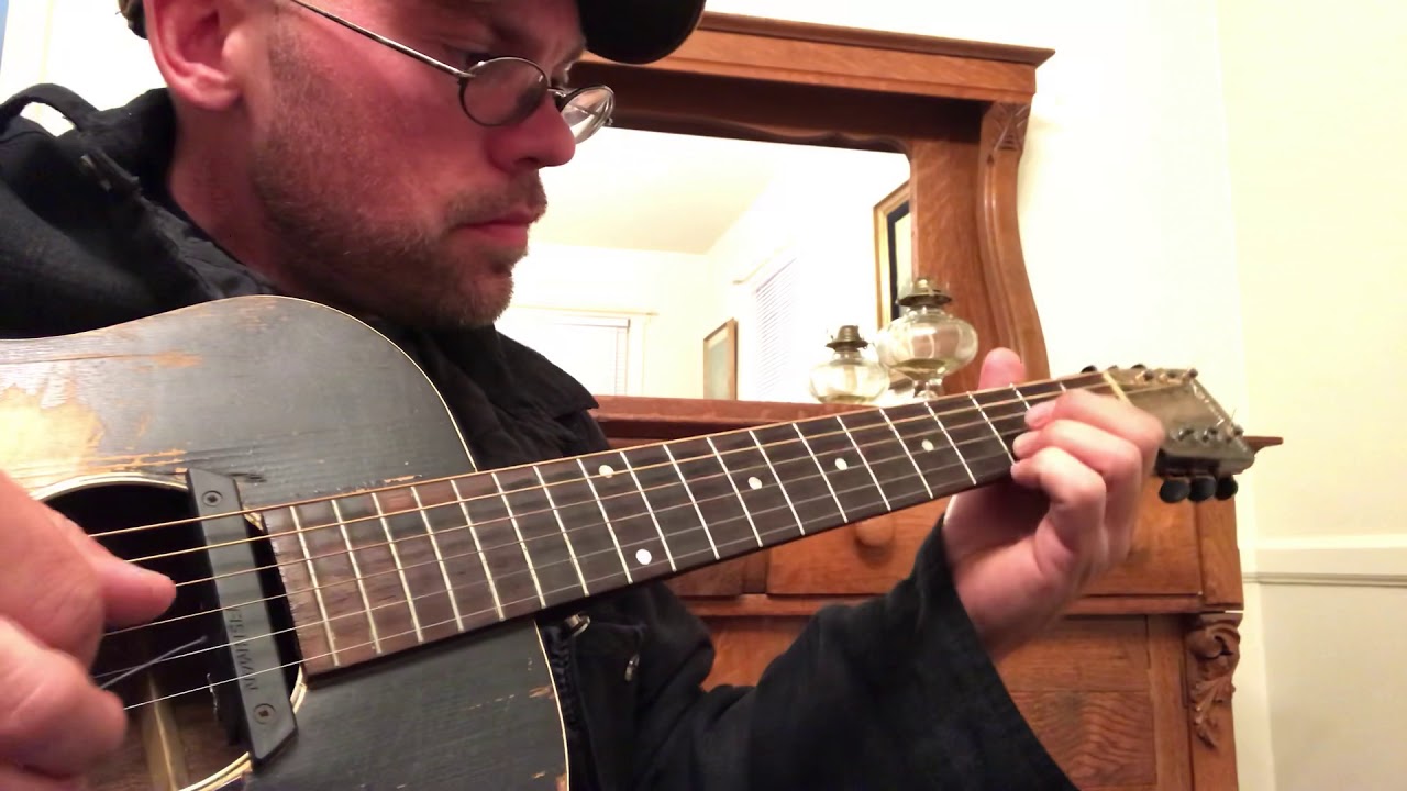 “It Ain’t Easy Being Me” ~Jacob Newsome~ Chris Knight - YouTube