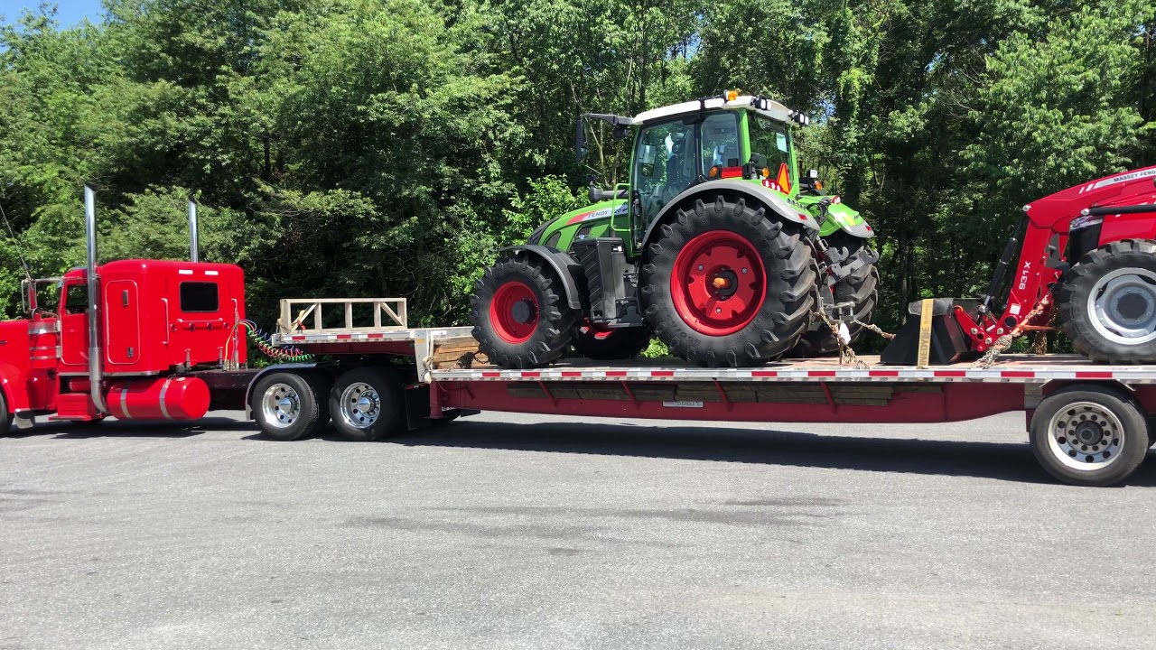 RGM Transport hauling a Fendt - YouTube