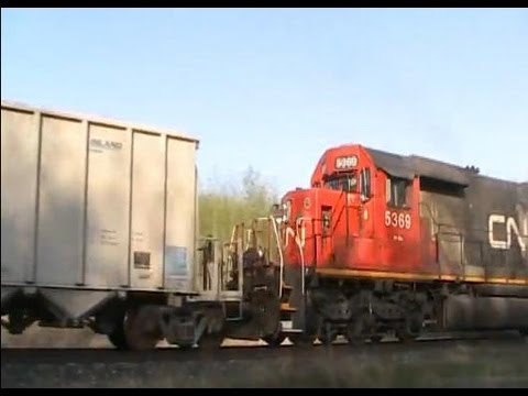 CN Train Spotting: RARE!!! CN 2651 Leads CN 725 w/ CN 5328 & 5369 Trailing!!! 4/20 5/14/12 - YouTube