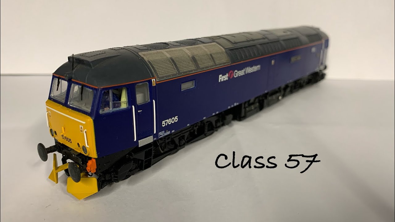 Opening the first great western class 57 by Bachmann - YouTube