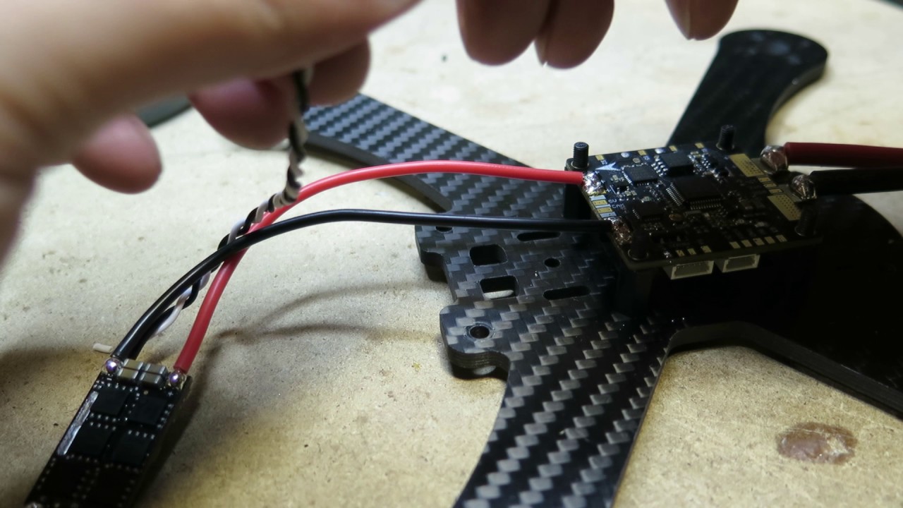 Spedix ES30 Dshot 600 mod & flash / Bench test - YouTube
