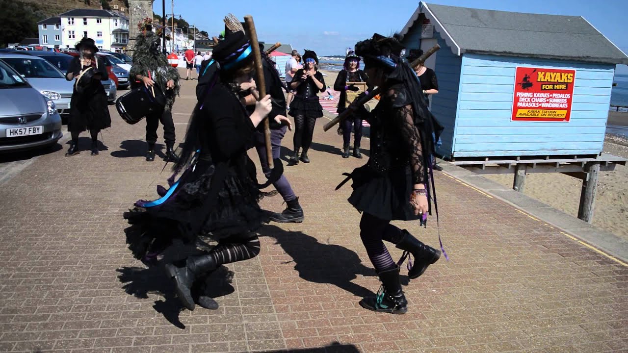 26 - Moonshine Border Morris - YouTube