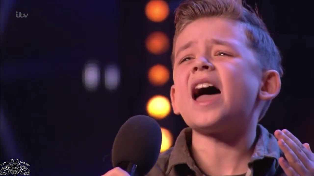 Calum Courtney | 10 Year Old Singing Sensation | Britain's Got Talent ...