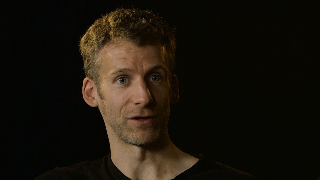 Joe Crabtree Interviewed by Sweetwater - YouTube