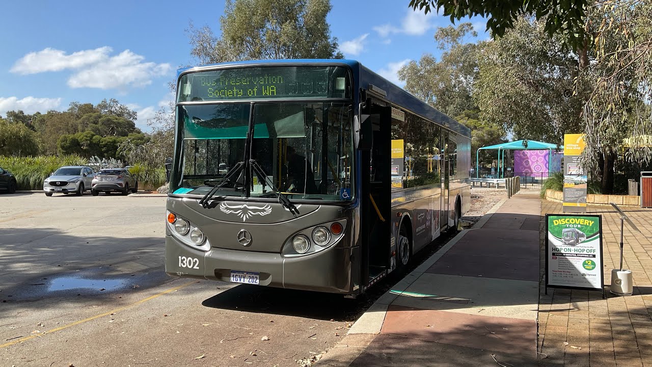 Whiteman Park Discovery Tour Bus - YouTube