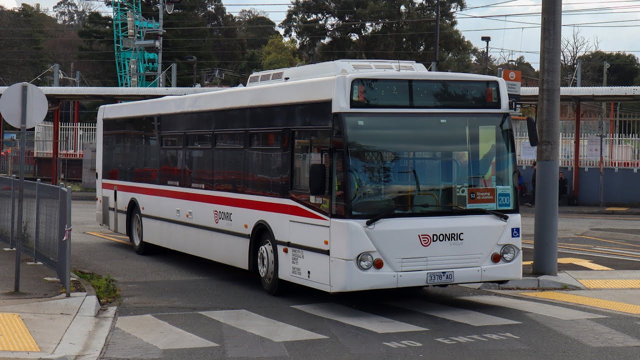 Donric Bus 78 Mercedes Benz O405NH, Custom Coaches "550" - YouTube