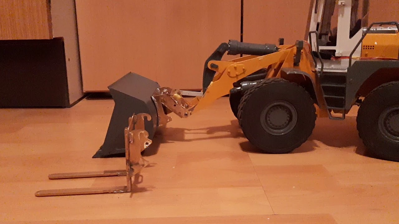 Magom HRC Radlader Schnellwechsler - YouTube