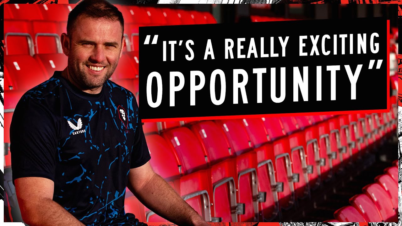 PHIL BACKHOUSE | First words from our new Lionesses Head Coach 🦁🔴 - YouTube