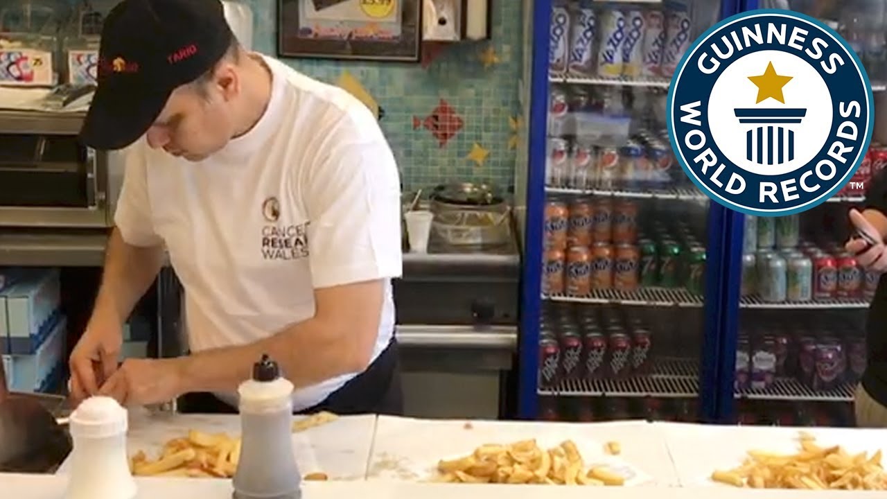Fastest time to wrap 5 portions of chips - Guinness World Records - YouTube