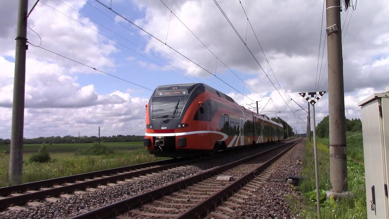 Stadler Flirt DMU 2431 Passing Tuulevälja railroad crossing - YouTube
