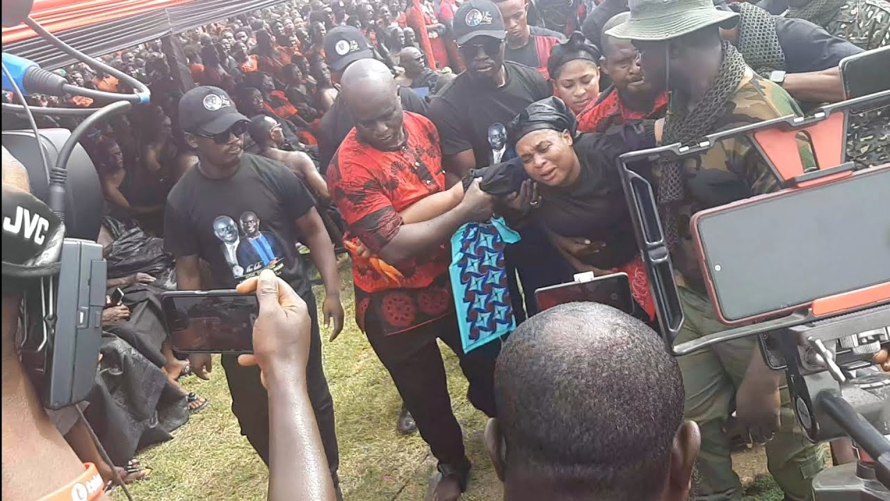 Aww... hmm...Tears of John Kuma wife made everybody cried too - YouTube