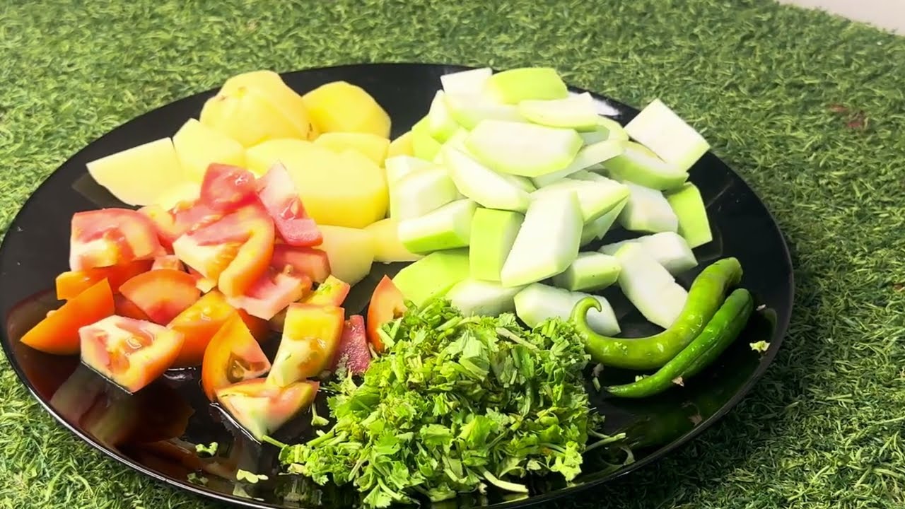 Lauki ki Sabzi for Lunch | Quick & Healthy Bottle Gourd Curry - YouTube