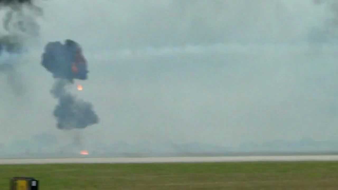 World War II Planes Dropping Bombs - YouTube