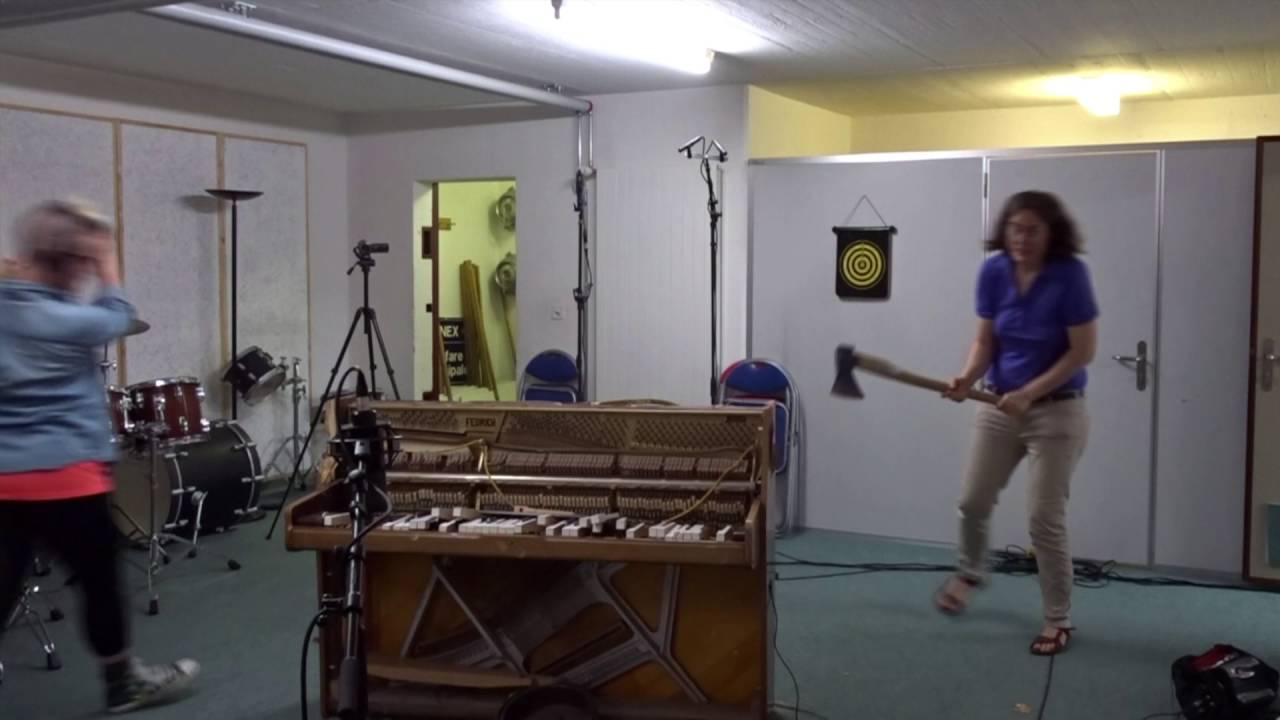 Piano destruction & sampling - YouTube