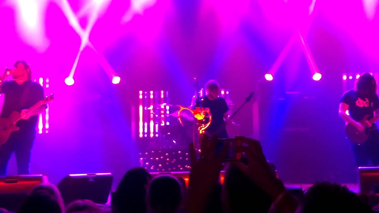 Seether - Same Damn Life Live Orlando, FL 7/21/15 - YouTube