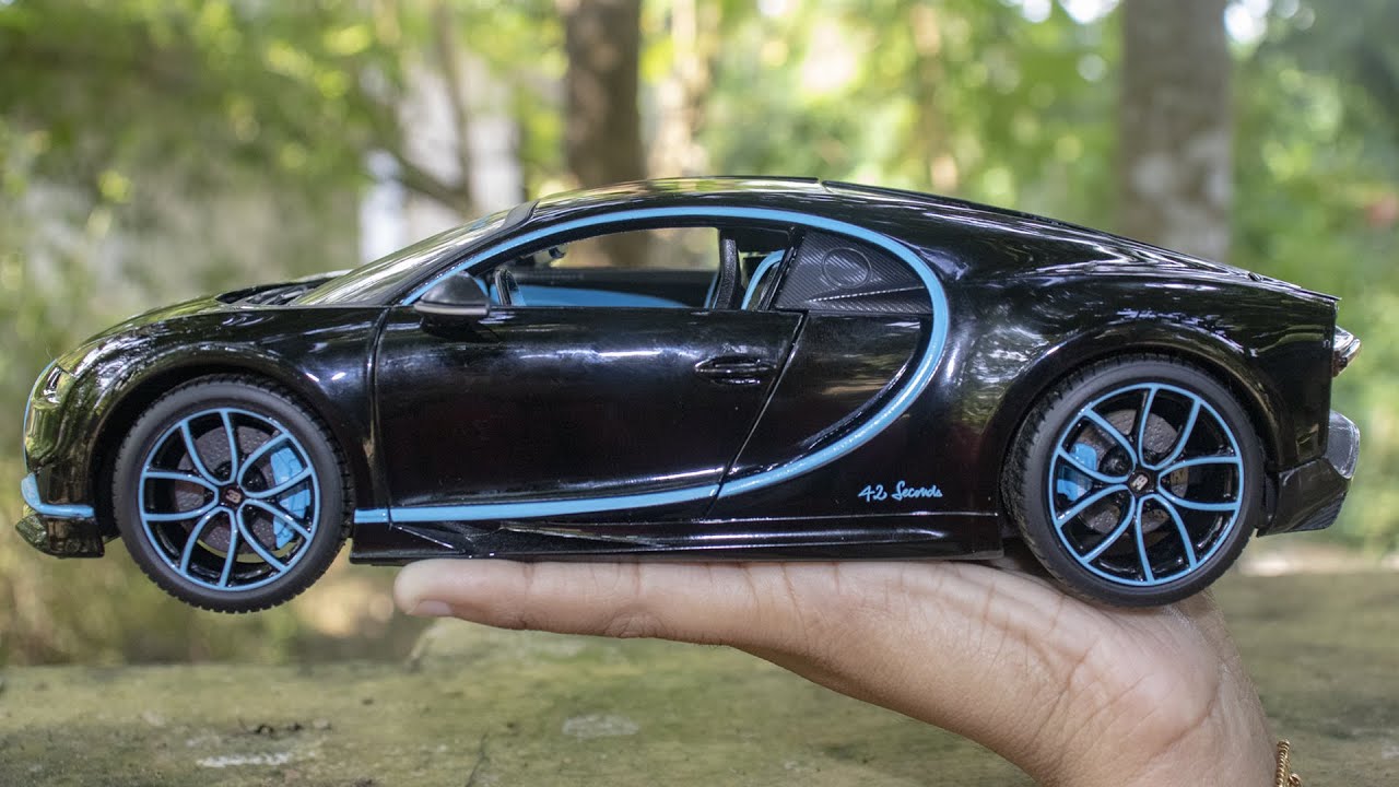 Unboxing Of Mini Bugatti Chiron 1:18 Diecast Scale Model Car - YouTube