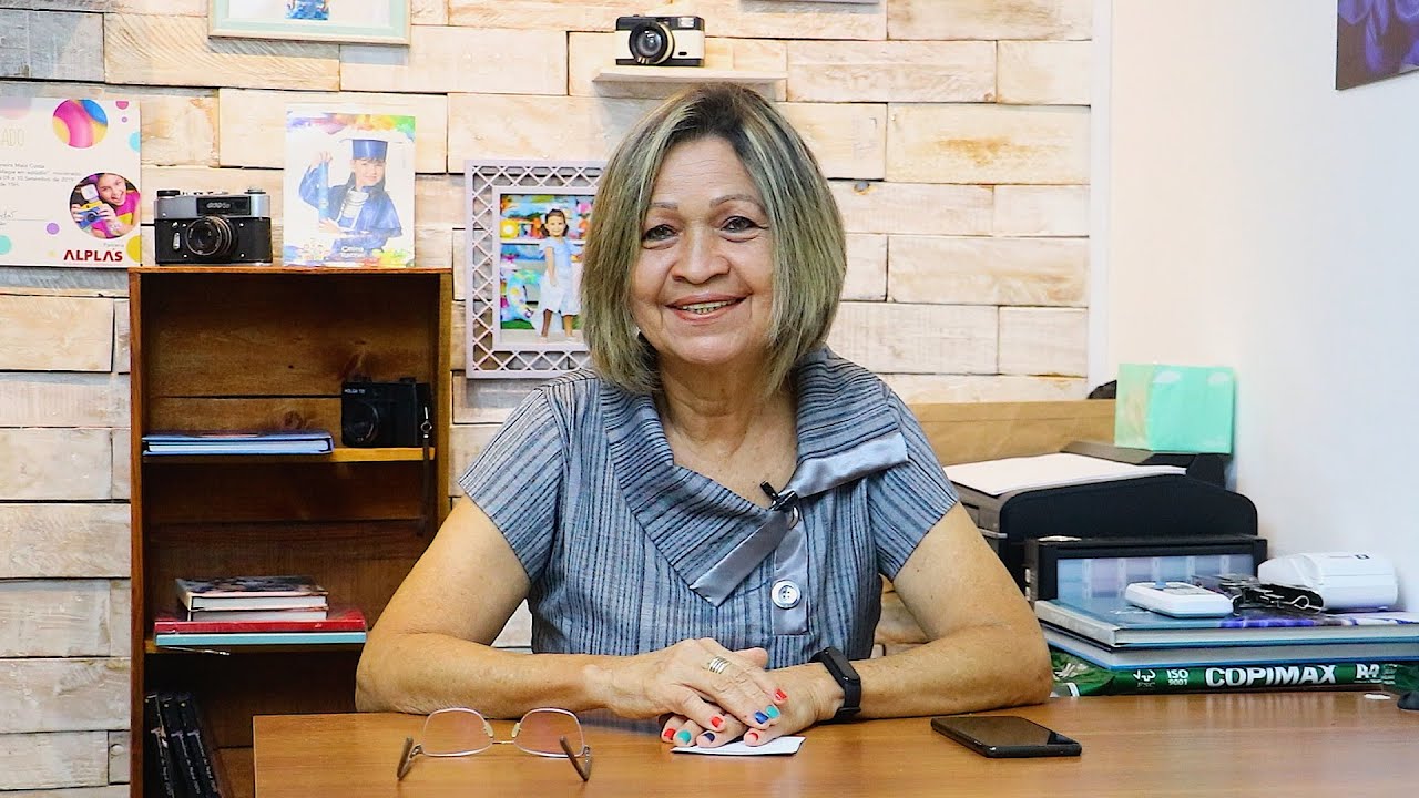 A DIETA QUE FIZ E EMAGRECI 17 Kg - Lu Lampert - YouTube