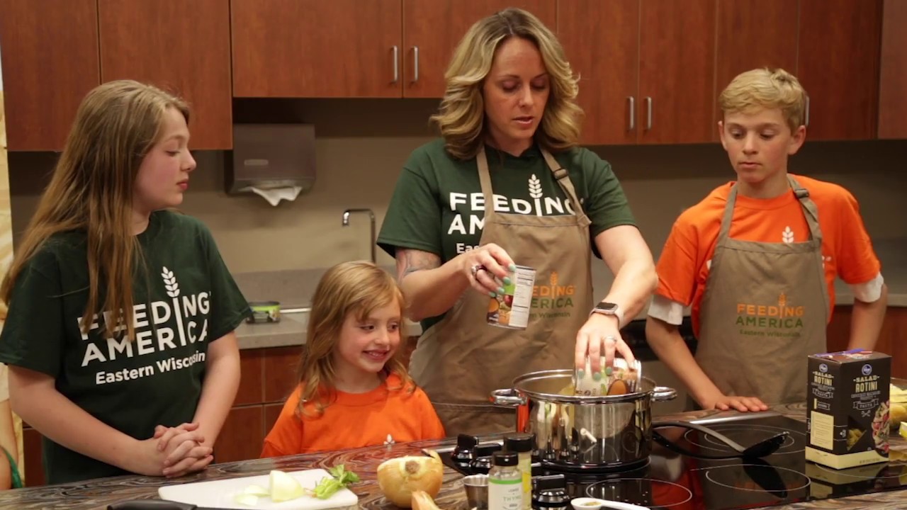 Kids Can Cook - Chicken Noodle Soup - YouTube