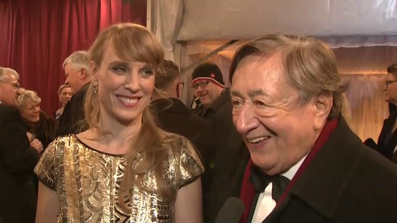 Richard Lugner: Welcher Super-Promi kommt 2019 nach Wien?! - YouTube