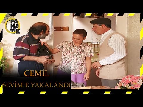 Cemil Sevim'e Yakalandı - Bizimkiler