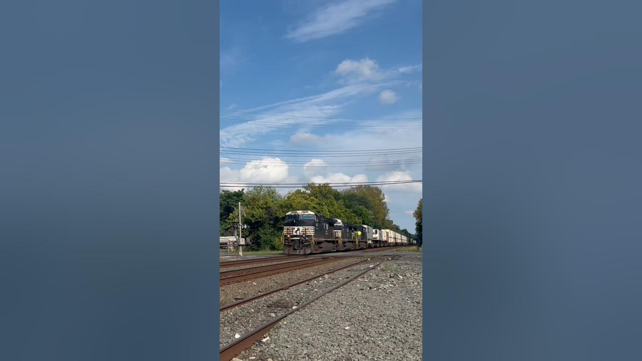 NS 4258 AC44C6M leads NS 23G through south Plainfield & deadhead crew #trains #shorts # ...